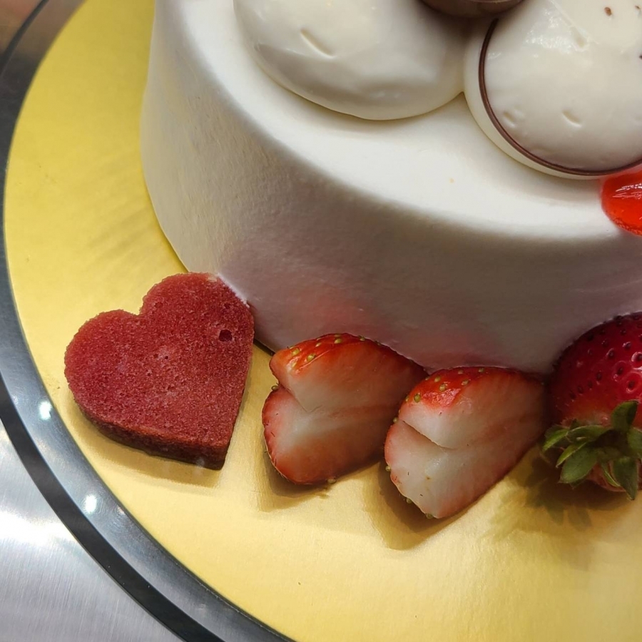 ポチくん SWEETS garden YUJI AJIKI